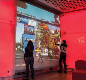 ScalableDesktop: Enhance Your Multi-Projector Visual Experience