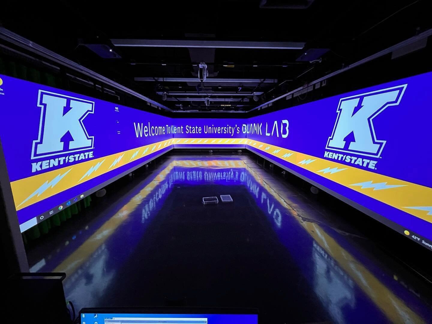 Scalable Display Technologies Gallery: Visualizing Projection Success.